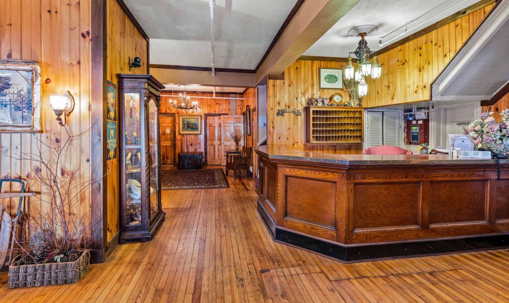 Gallery - The Pines Inn